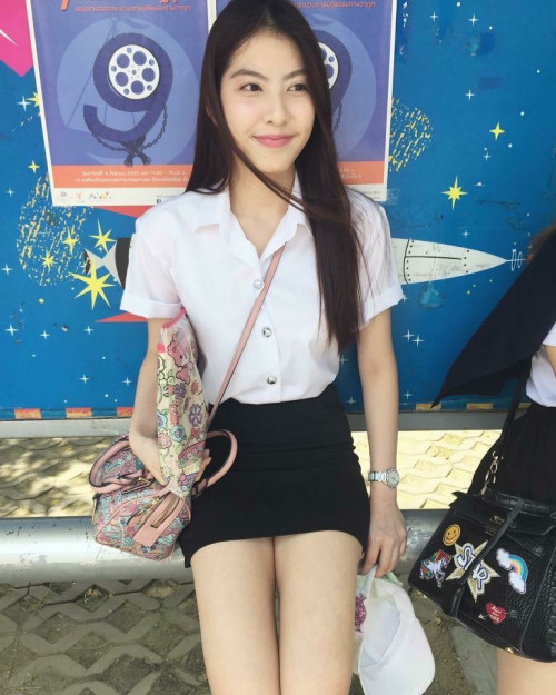 92896596 3369 4894 B371 24D8CFDB8AD8 - Gifyu